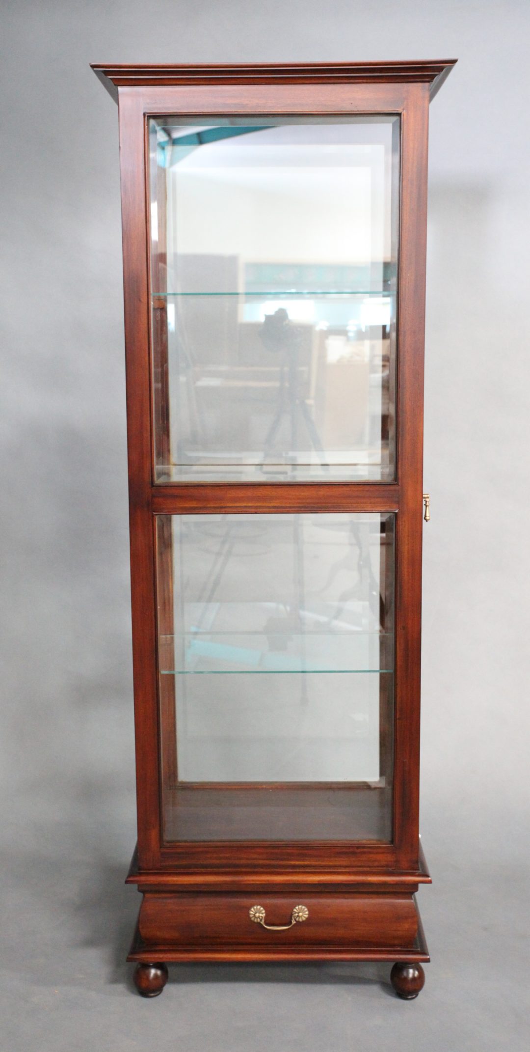 Solid Mahogany Glass Reproduction Display Cabinet | Turendav Australia ...